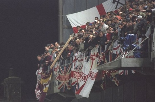 Storie Sportive e Scommesse: La Storia Degli Hooligans Inglesi (Anni 70 ...