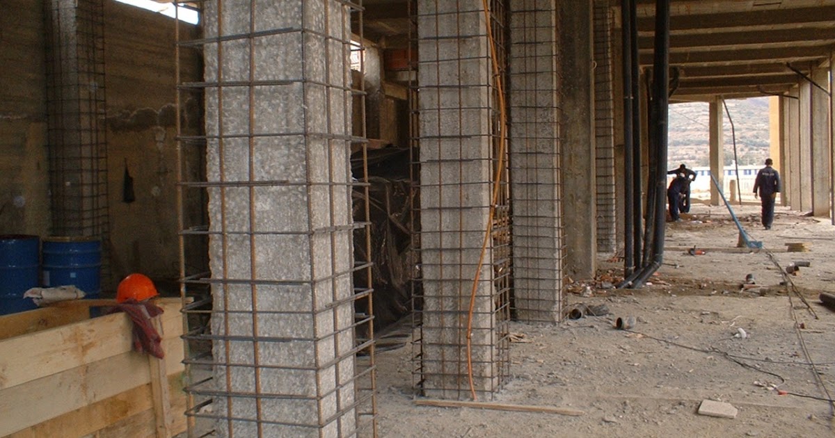 Structural rehabilitation of columns with reinforced concrete jacketing