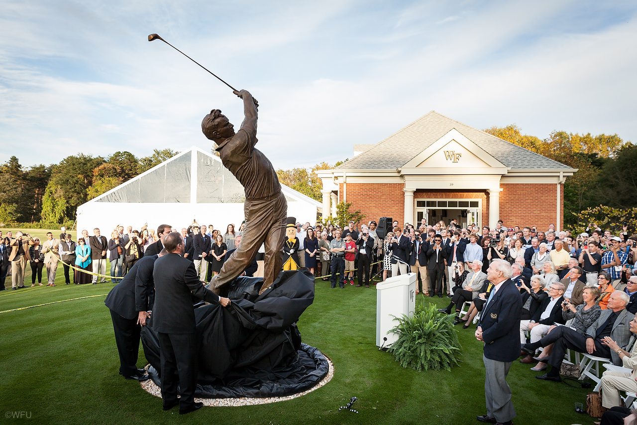 Bruce Wolfe, 1941 | Figurative sculptor / painter | Tutt'Art@ | Pittura ...