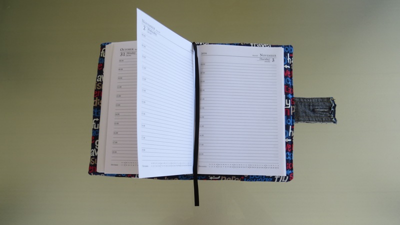Creating my way to Success: Upcycled Denim Diary Cover Tutorial