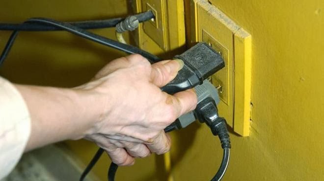 MEDIDAS DE SEGURIDAD: CONECCION Y DESCONECCION