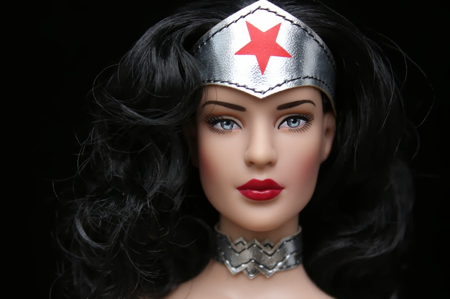 DollyPanic!: Review of Wonder Woman 52 by Tonner