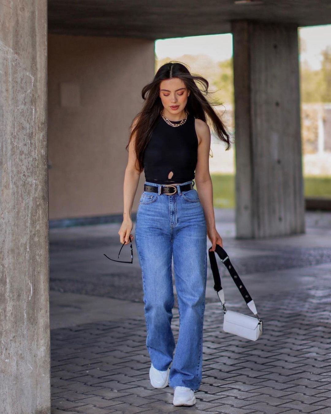 22 ways to wear jeans this fall | Melody Jacob