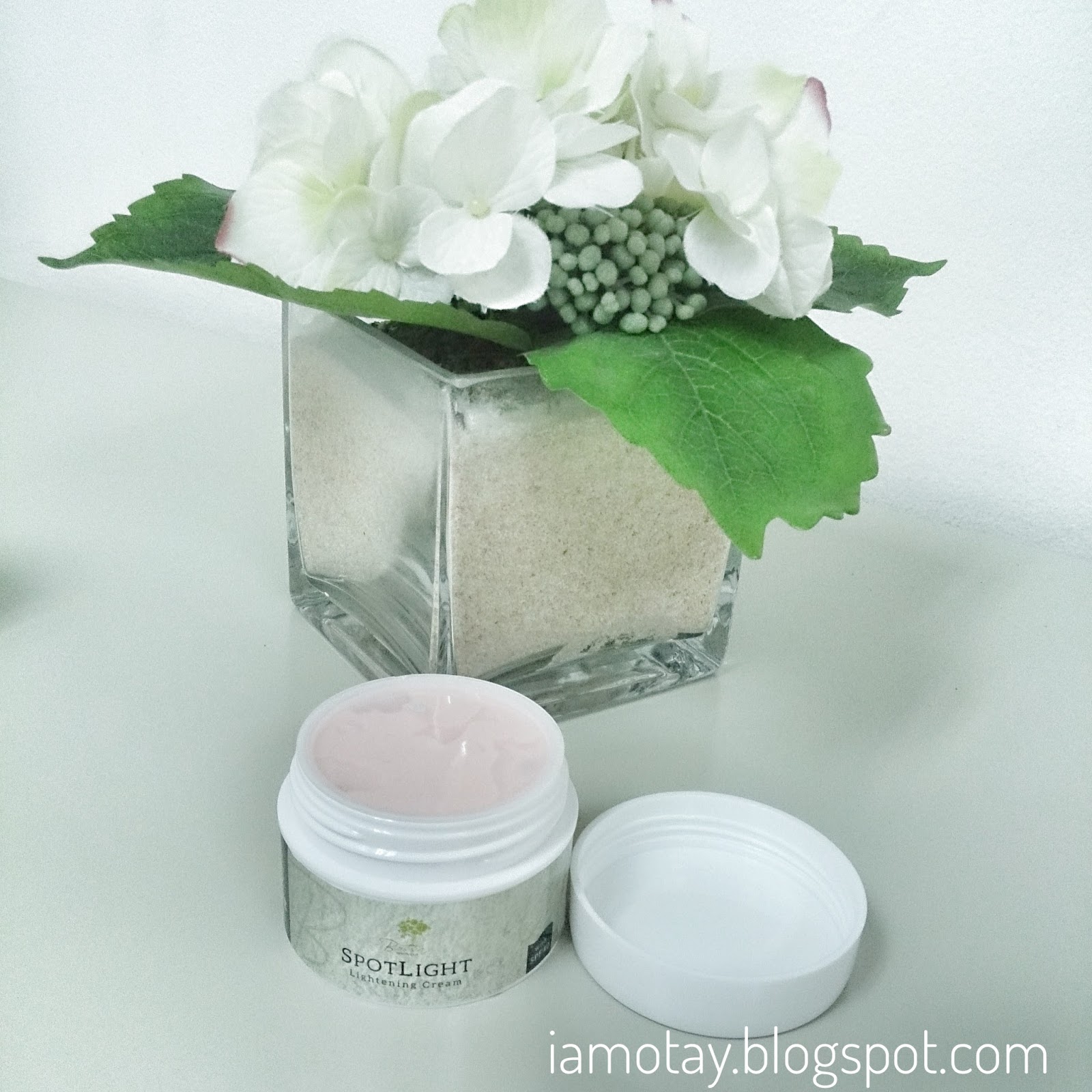 Bossa Spotlight Cream, Night Bleach Cream and Soap Review - I AM OTAY