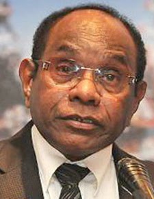 Biografi Freddy Numberi