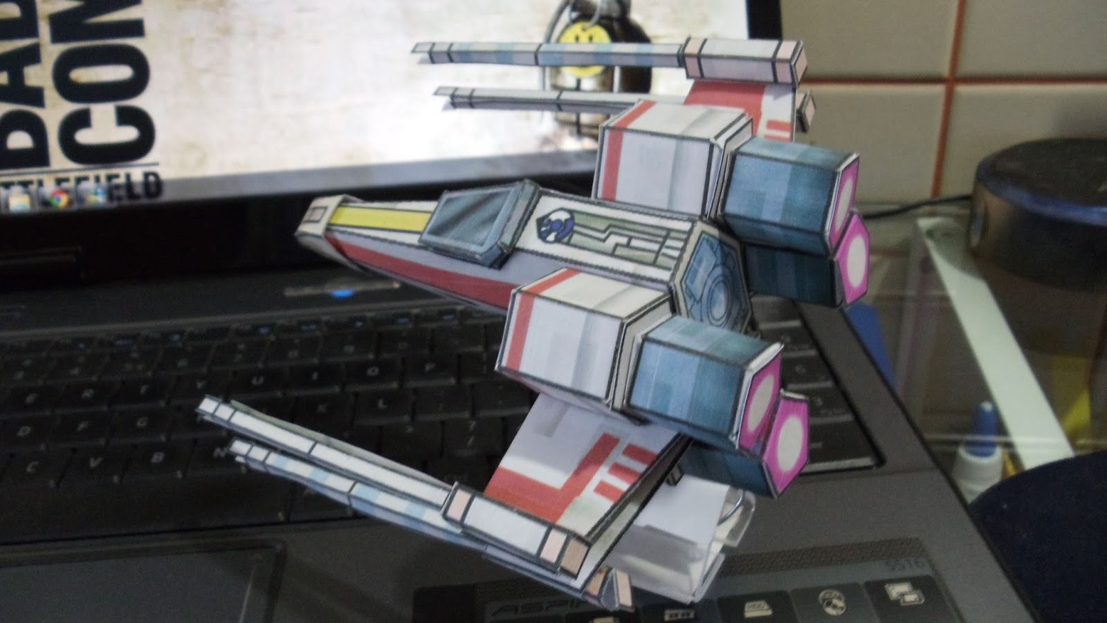 Hobbies & Coleções: PaperCraft X-Wings Star Wars