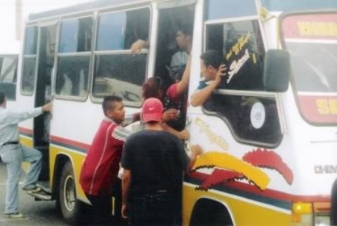 La Cultura Combi en el Perú. ¿Retrato de nuestra sociedad?