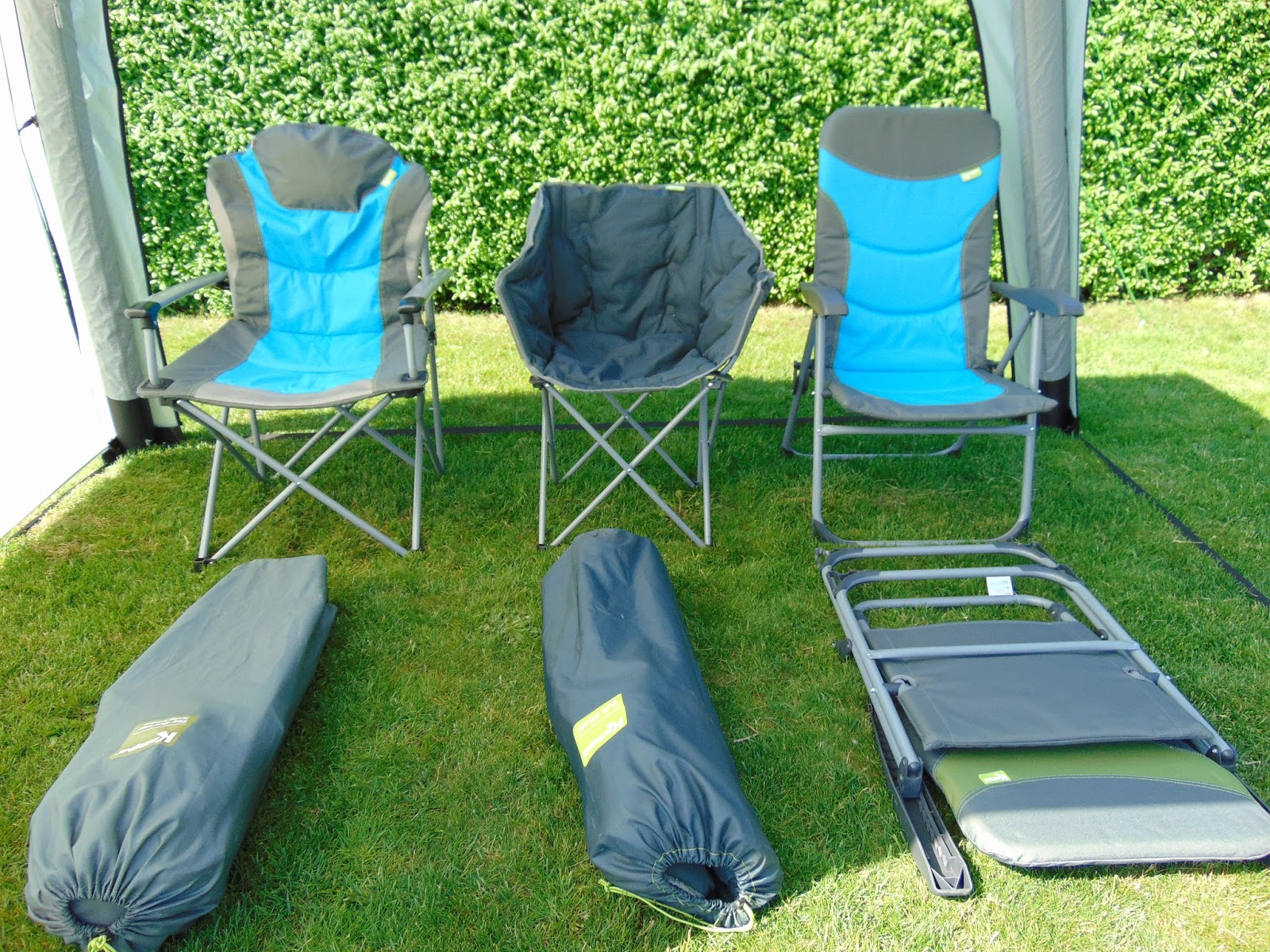 Camping, Telt & Udstyr: 2 borde og 3 stole - Kampa møbler i test.