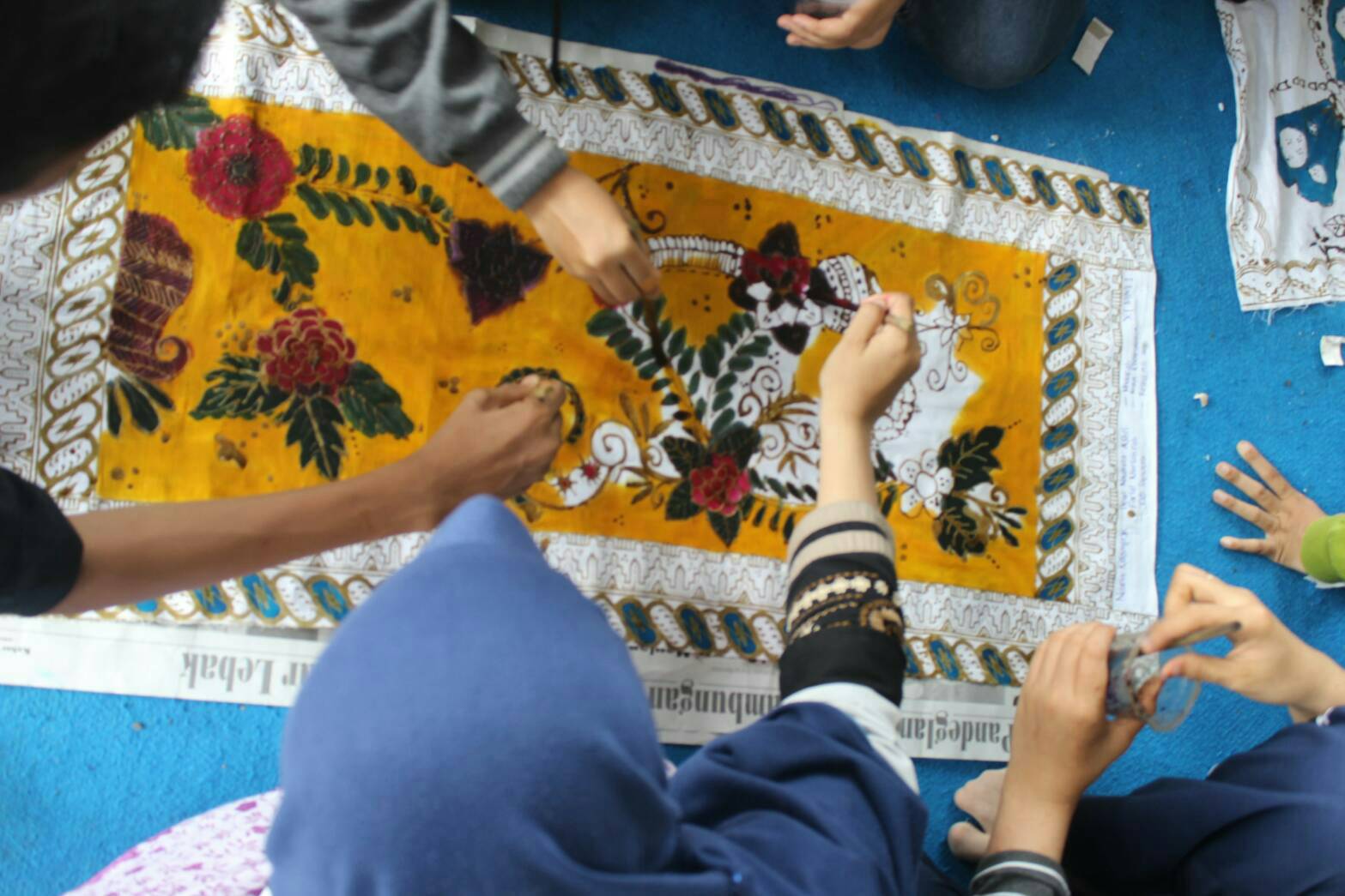 PROSES MEMBATIK (BATIK TULIS)
