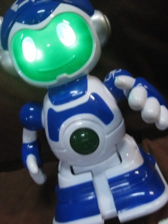 JuaiMurah: Chad Valley Robot