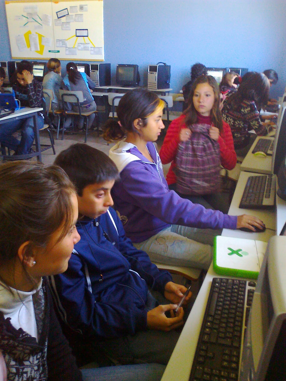 Nicolas Lena: en la clase de informatica!!!