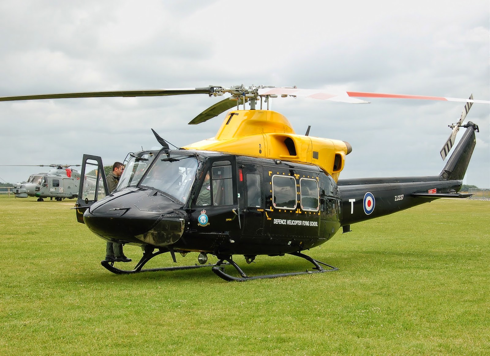 UK Armed Forces Commentary: UK Military Flying Training System