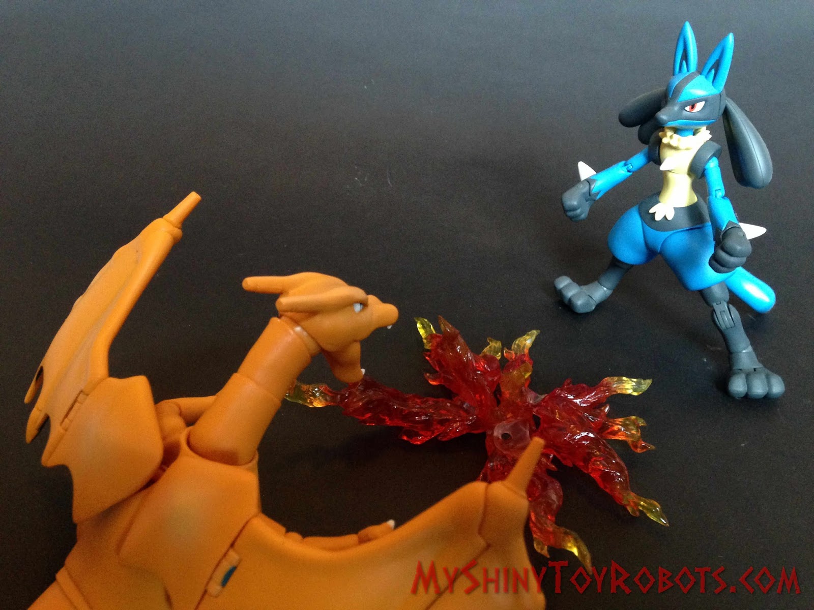 My Shiny Toy Robots: Toybox REVIEW: S.H. Figuarts Charizard