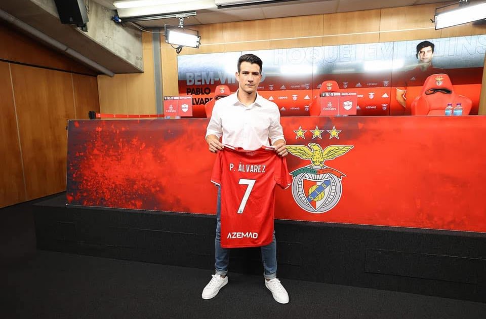 Pablo Álvarez apresentado oficialmente pelo SL Benfica