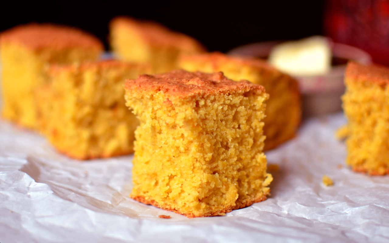 Yammie's Glutenfreedom: Super Moist Cornbread