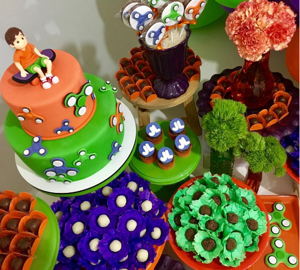 Festa com tema Hand Spinner! — Guia Tudo Festa - Blog de Festas - dicas ...