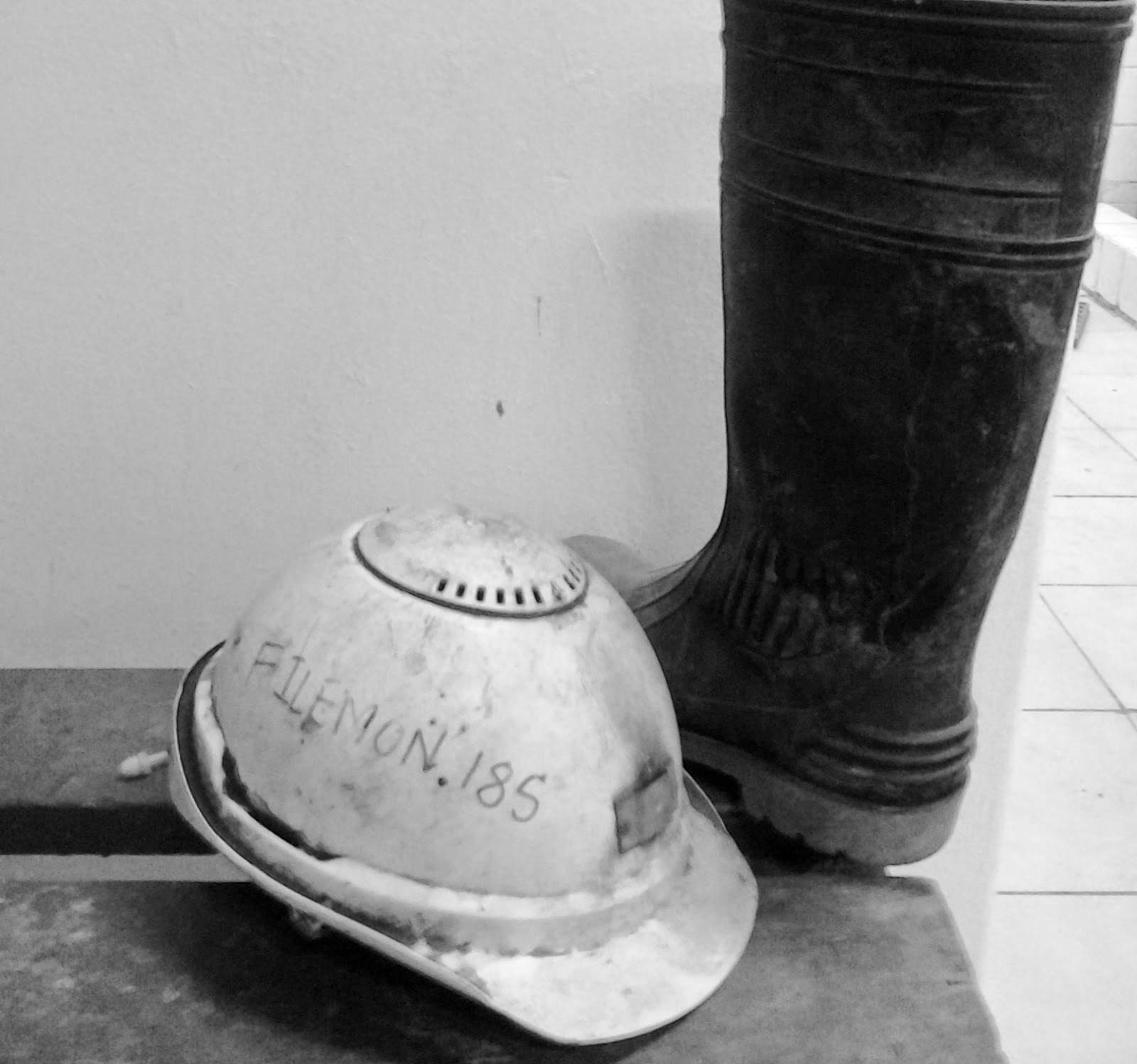 Kalunga Opweeli (God exists) part 1 – Beware of falling rocks.