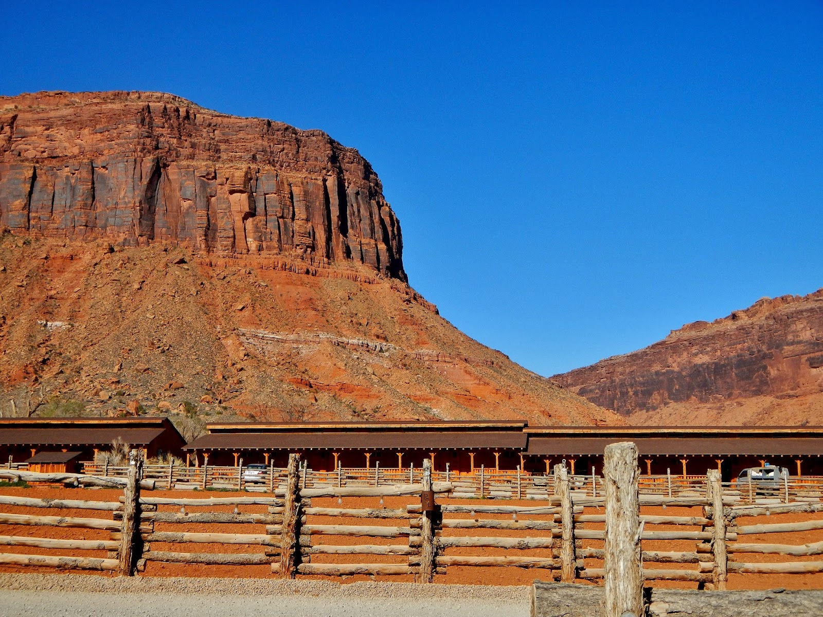 The Southwest Through Wide Brown Eyes: Fill 'Er Up at Red Cliffs Lodge ...