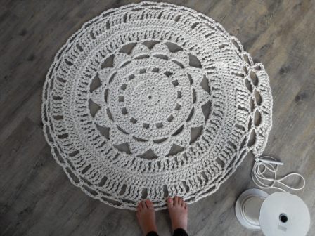 The Handmade Rainbow: Giant Doily Rug