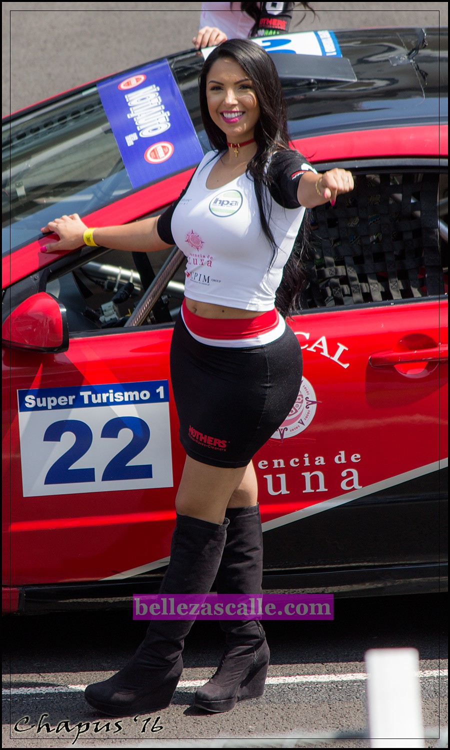 Modelos colombianas hermosas | Mujeres bellas en la calle