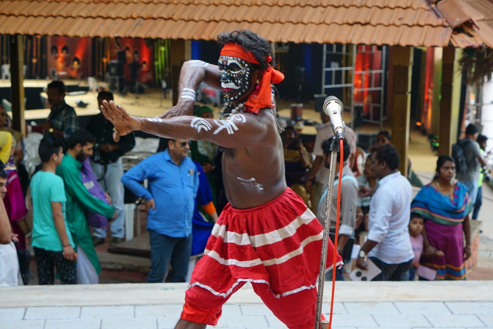 vijayanmadhavan: Kakkarissi Natakam Natakam is a folk art popular in ...