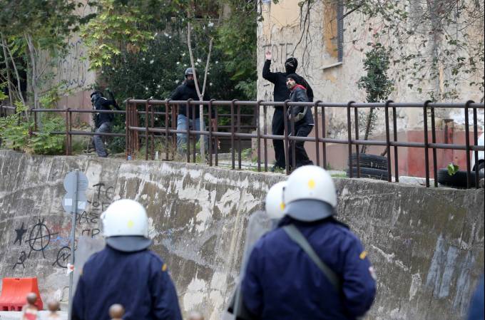 ΟΙ ΈΛΛΗΝΕΣ ΑΣΤΥΝΟΜΙΚΟΙ ΚΑΤΑΓΓΕΛΛΟΥΝ: Η ΠΟΛΙΤΙΚΗ ΗΓΕΣΙΑ ΔΕΝ ΜΑΣ ...