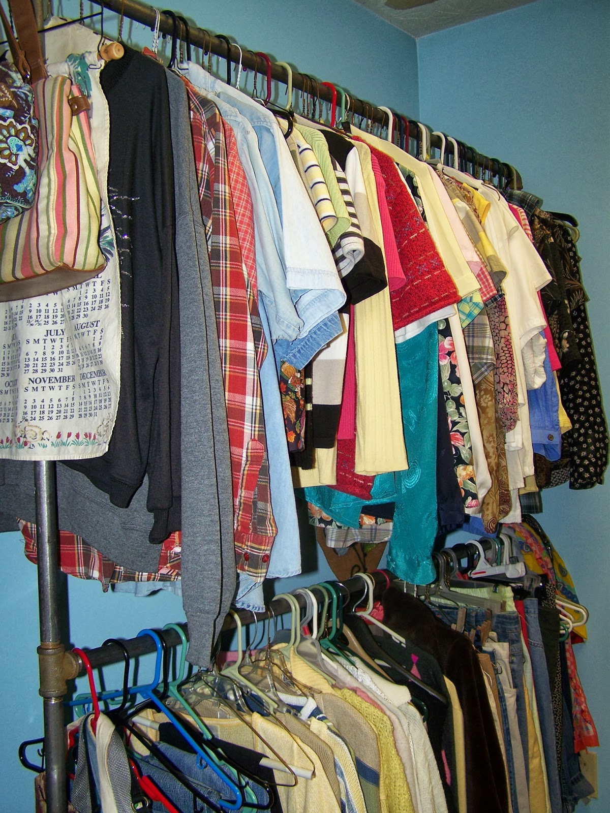 Building a Sturdy Clothes Rack