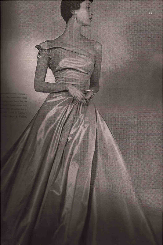 devodotcom: FASHION TAKES A TURN - NOVEMBER 1949