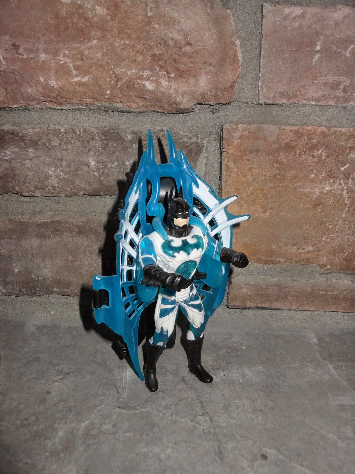 Emperor Dinobot's giant Batman figure database and review site!: Ice ...