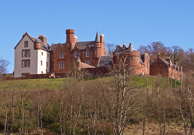 WHO OWNS AYRSHIRE'S STATELY HOMES? (2) SKELMORLIE CASTLE - Errshurr