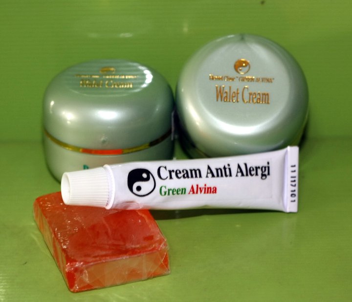 Walet Cream Green Alvina