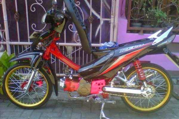 Modifikasi Motor Honda Absolute Revo