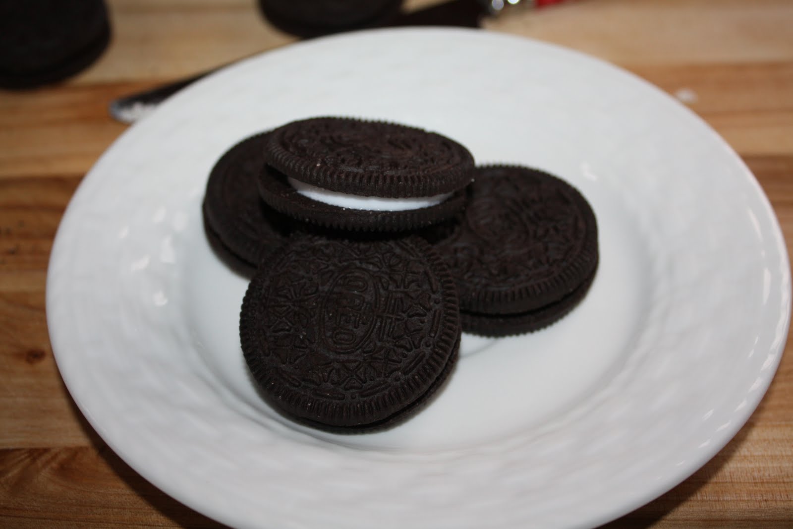 Life At Willow Cottage: Brush Your Teeth...With Oreos?