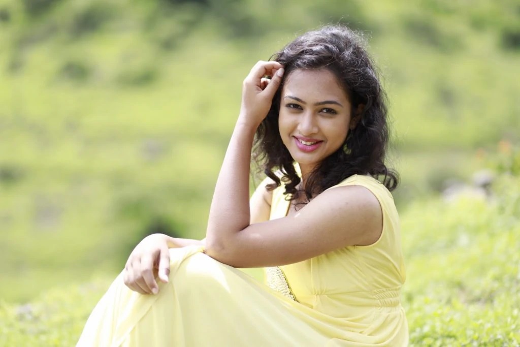 Girija Prabhu Star Pravah Serial Sukh Mhanje Nakki Kay Asta Actress ...