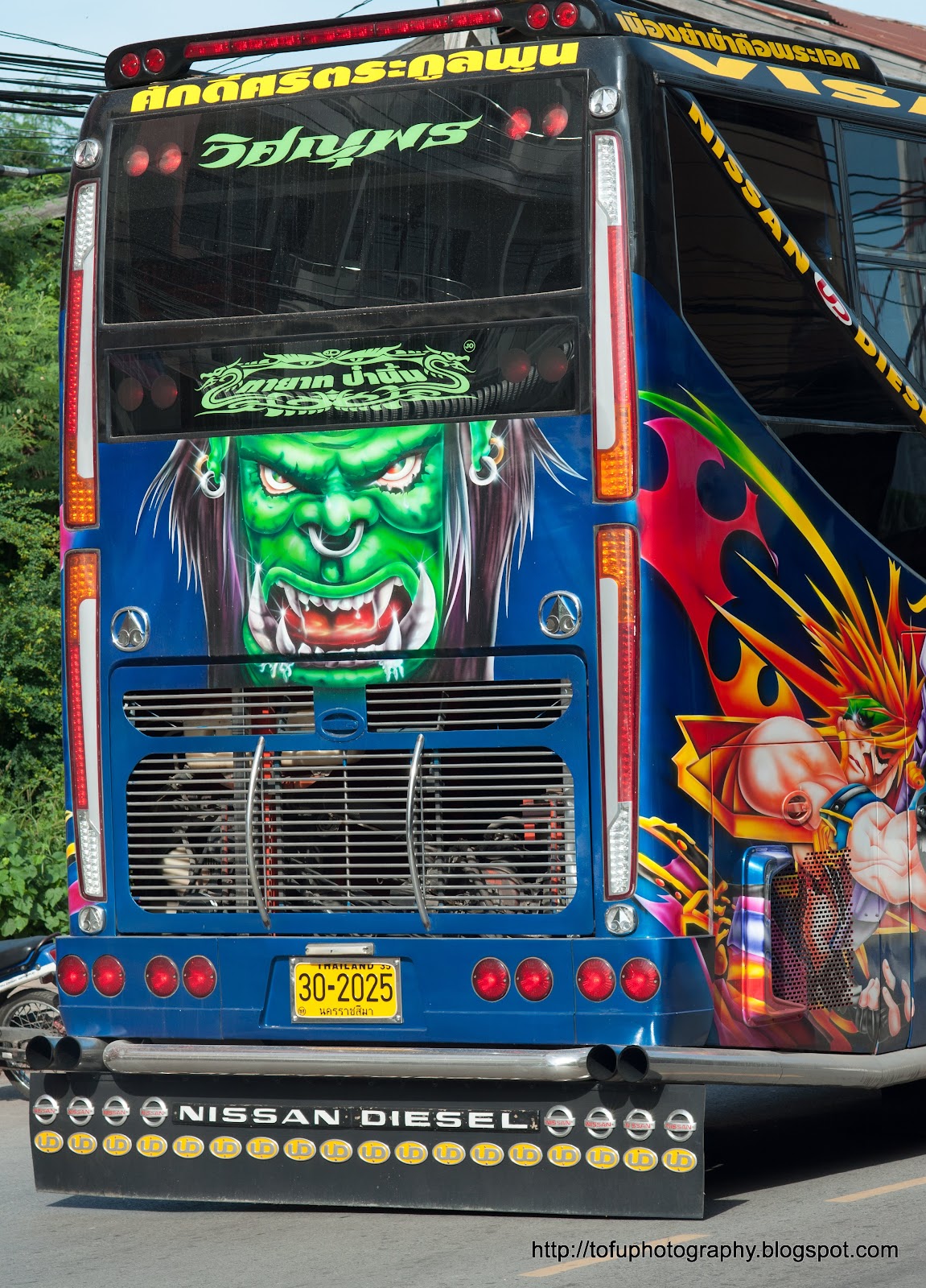 Tofu Photography: Amazing bus!