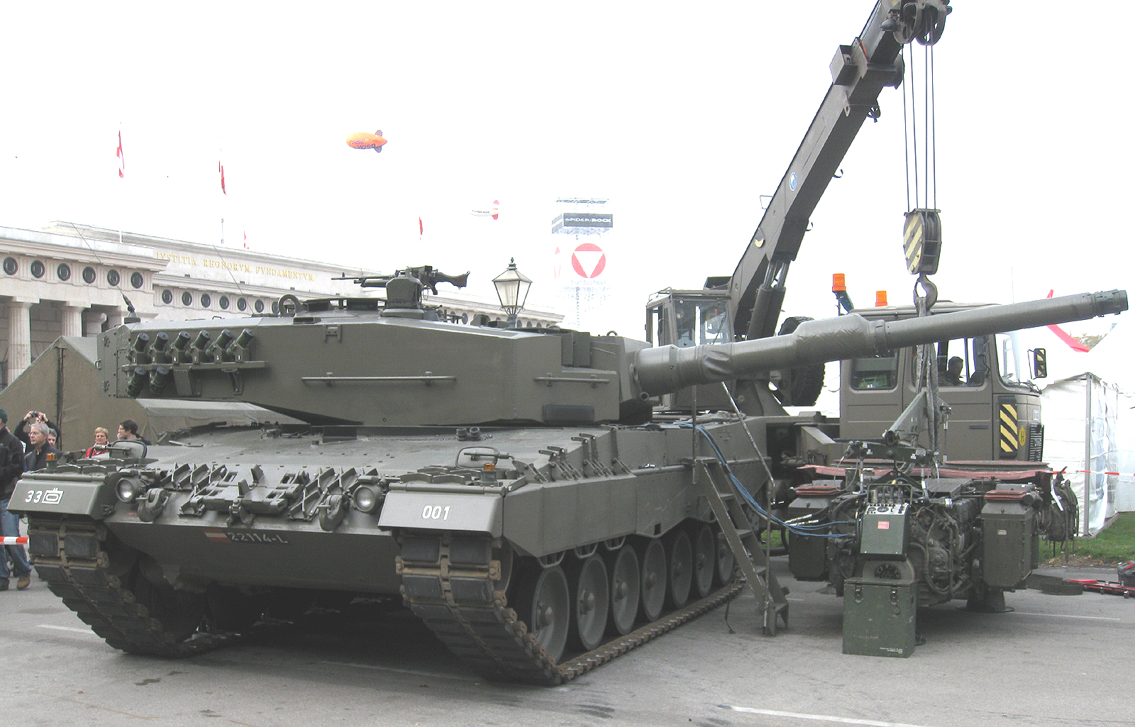 VialAvia: 011.) Leopard-2A4+Hu MBT-Alapharckocsi-Kpfw.-Tank by KM-W ...