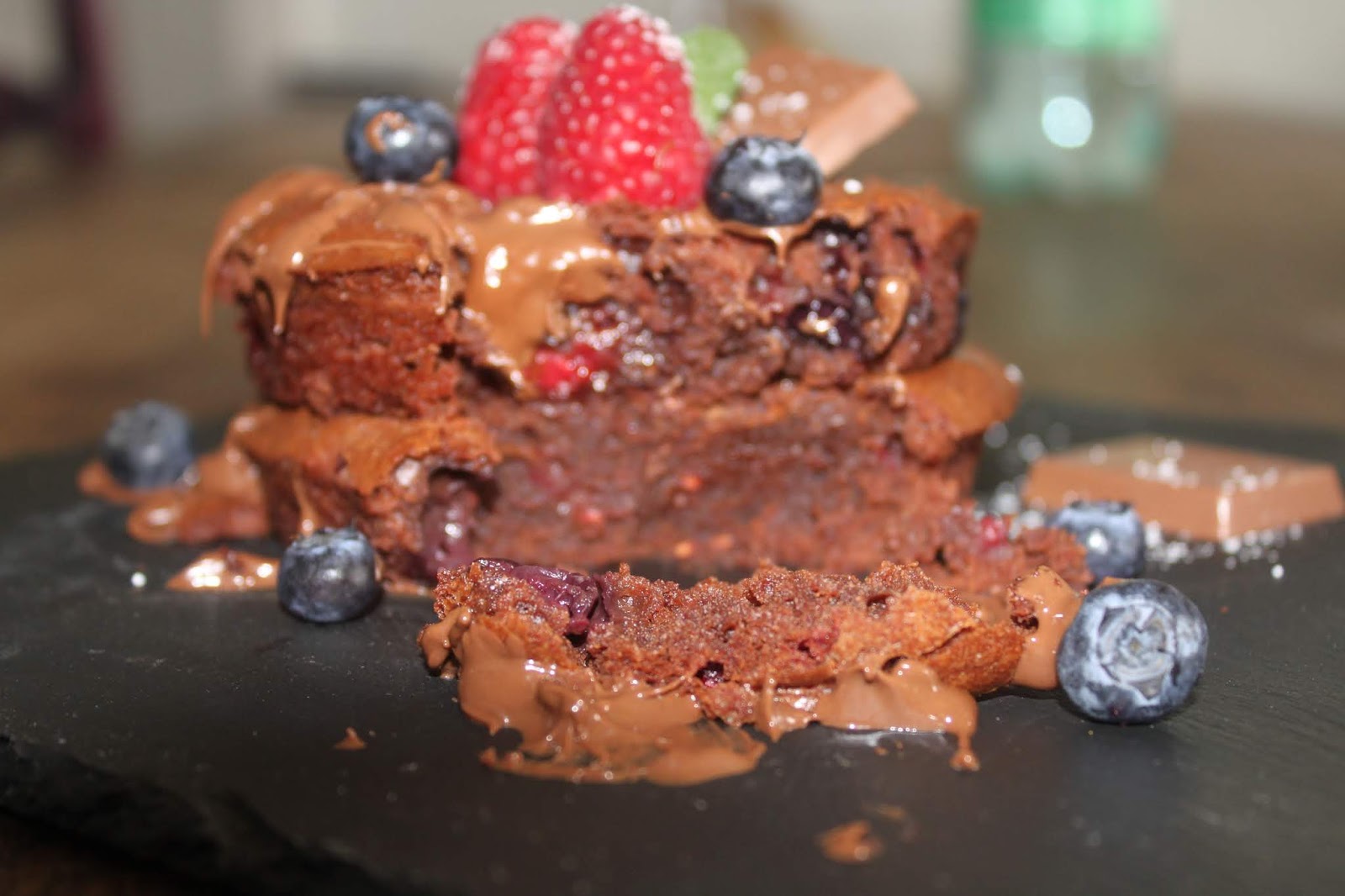 Fondant au chocolat et petits fruits