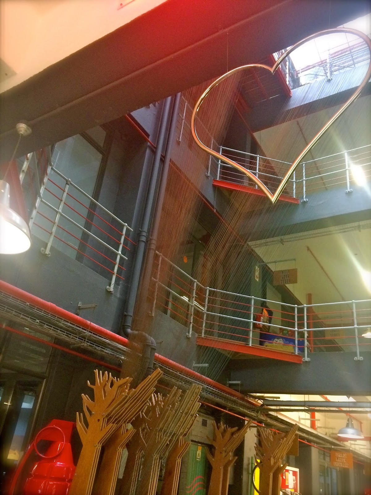 Spreading the Quirky: Connecting the Hearts through the Secret Love Project