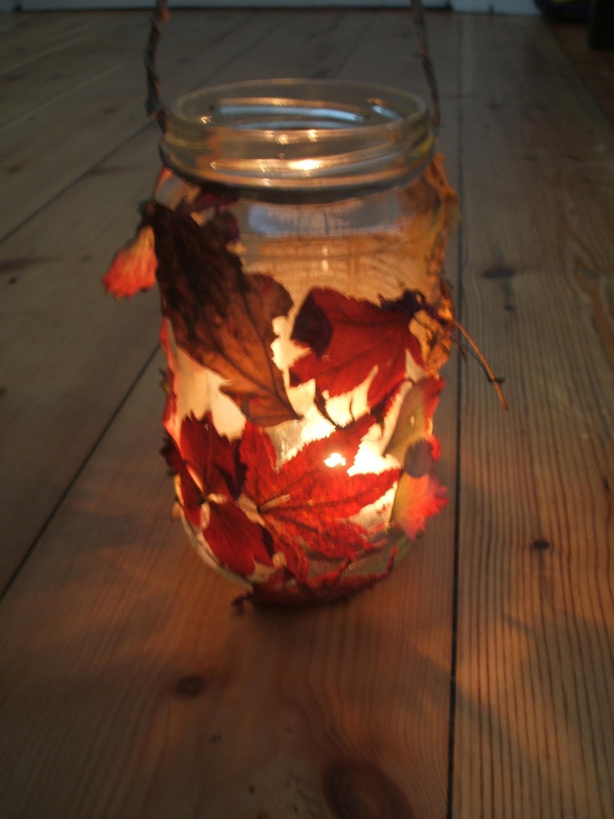 Me, You and Magoo: Children's Craft Project: Autumn Leaves Jar Lantern