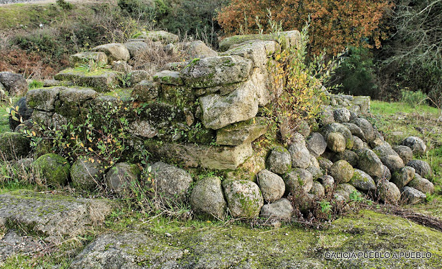 GALICIA PUEBLO A PUEBLO: CASTELO DA ROCHA FORTE, SANTIAGO DE COMPOSTELA