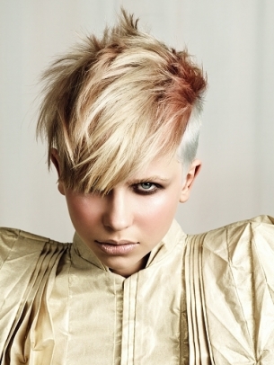 De Moda Hoy: Cortes de pelo Mohawk (Mohicano) para mujeres