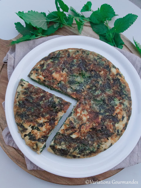 Omelette aux blettes, oignons blancs, menthe et Brocciu frais | Les ...