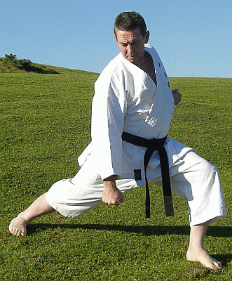 TANZANIAN KARATE: TSUKI (NGUMI)