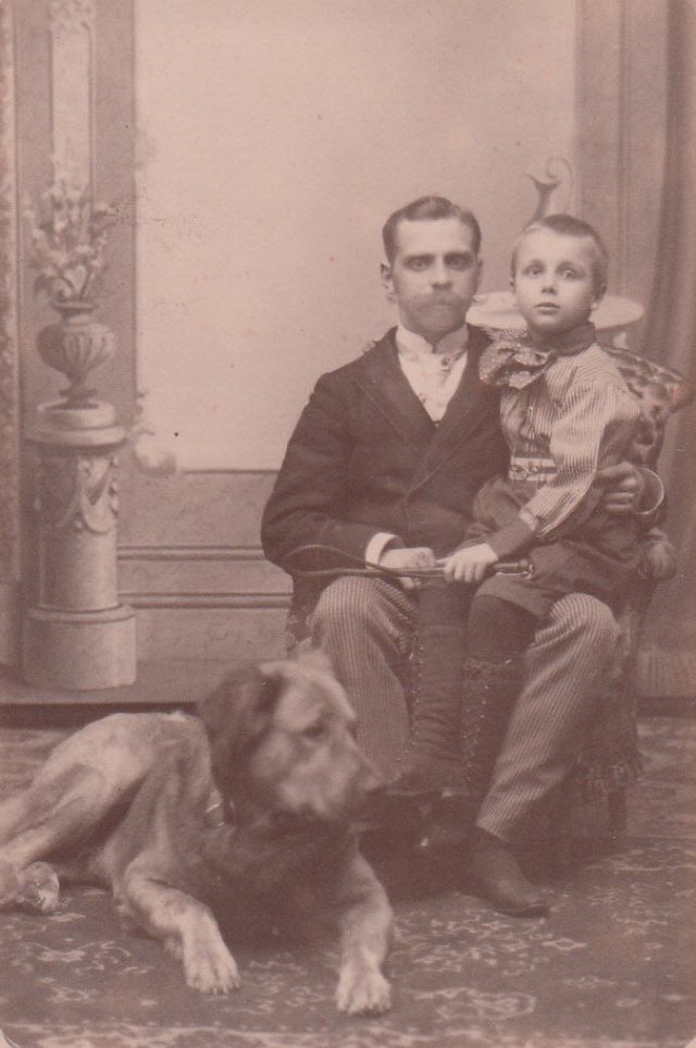 Victorian Fatherhood: Lovely Photos of Fathers With Their Children in ...