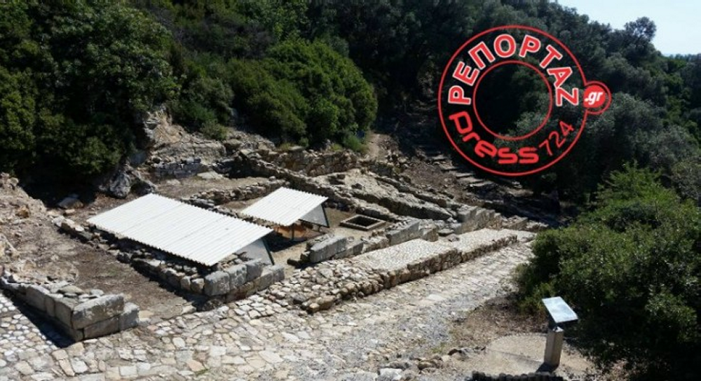 .: We finally discovered Aristoteles' tomb in Stagira, the place where ...