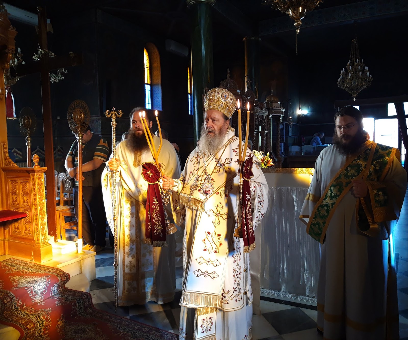 Θεοφιλέστατος Επίσκοπος Κερνίτσης κ. ΧΡΥΣΑΝΘΟΣ: Ο ΕΠΙΣΚΟΠΟΣ ΚΕΡΝΙΤΣΗΣ κ ...
