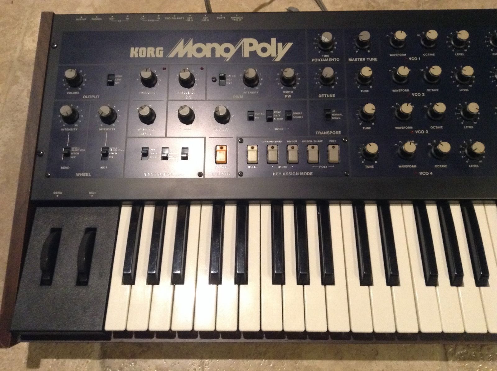 MATRIXSYNTH: Korg Mono/Poly SN 470708