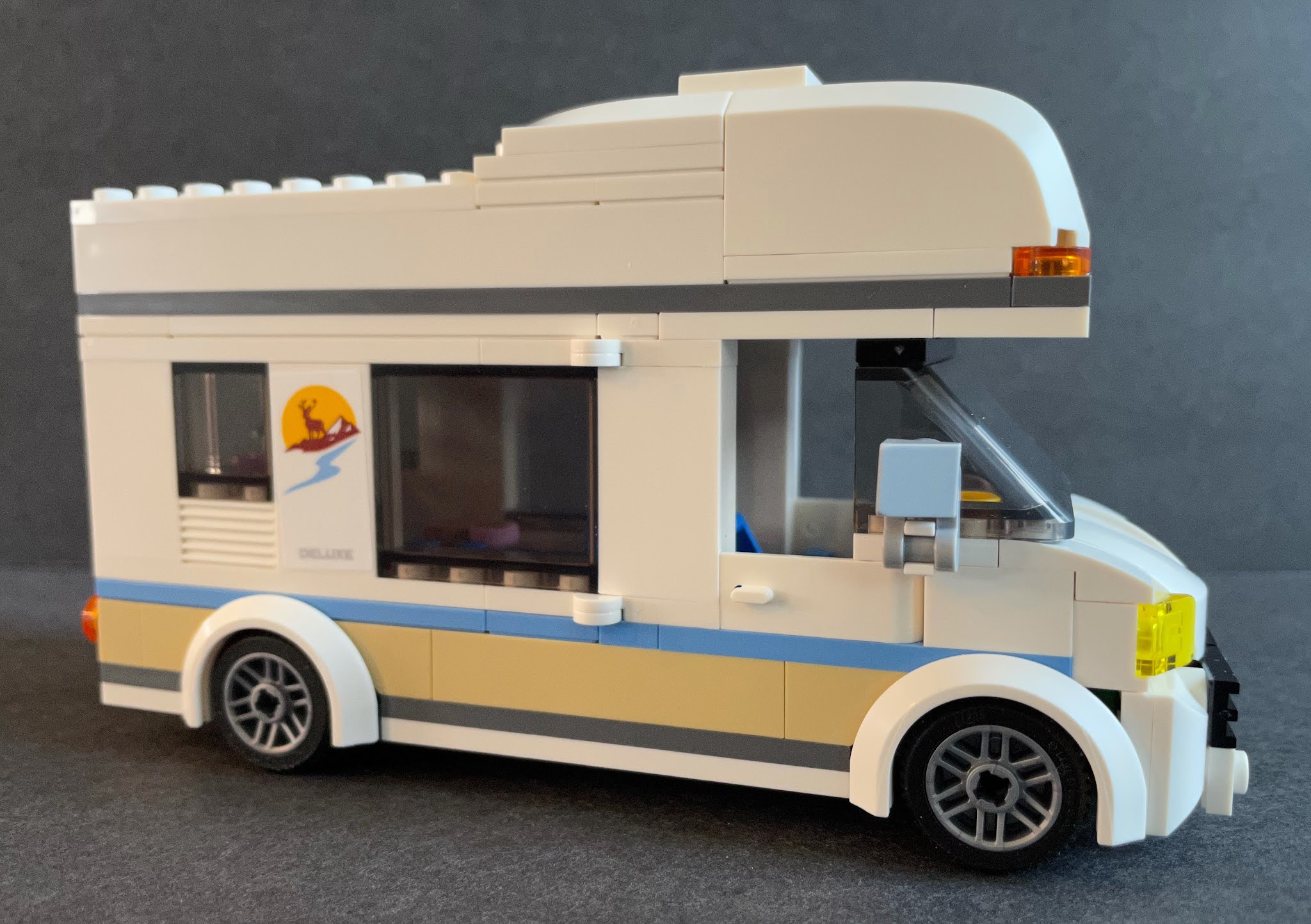 Utah Bricks: 60283 Holiday Camper Van