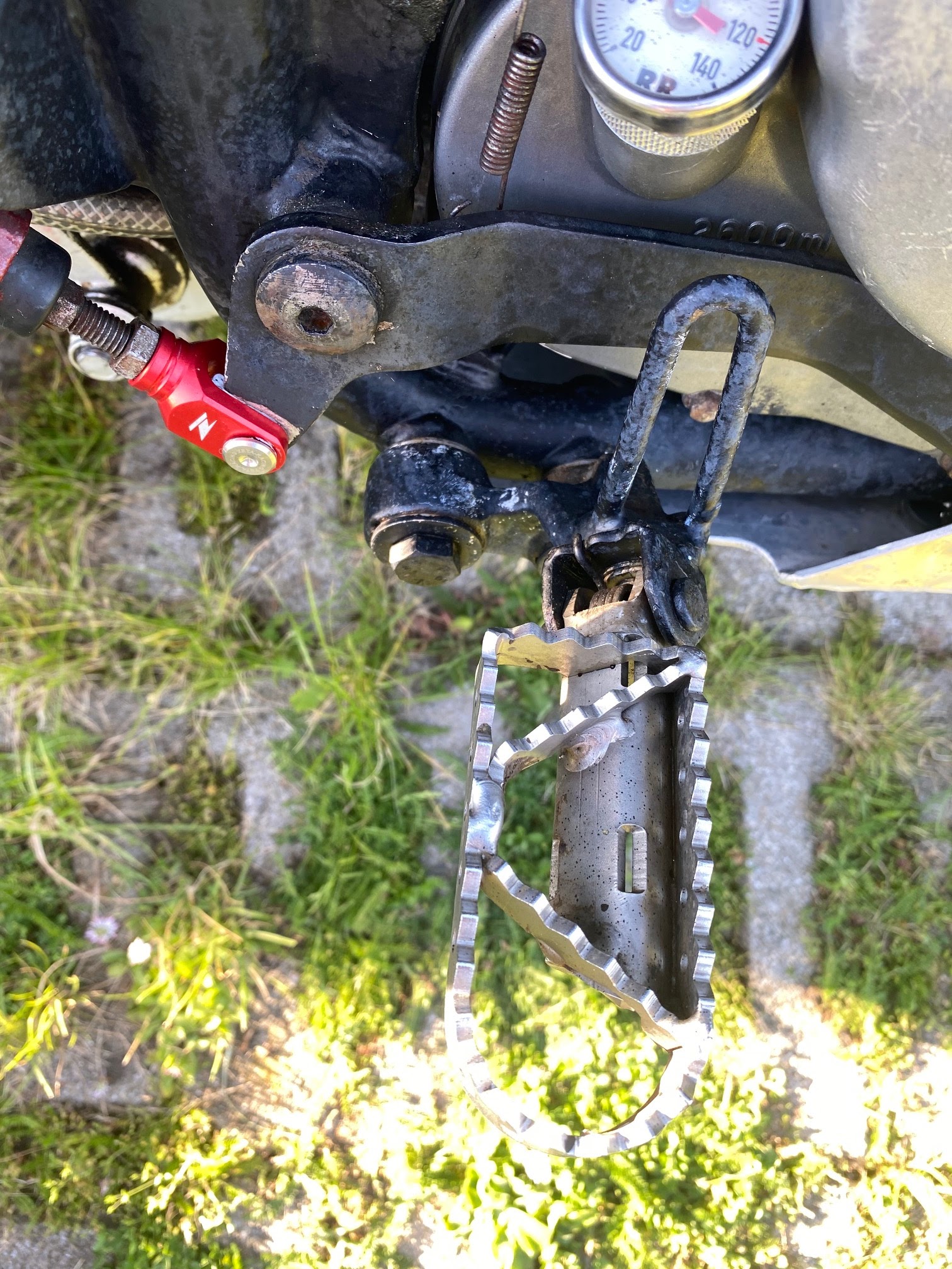 Der SUZUKI DR RALLYE & DR CUSTOM BIKE BLOG: OLLIS BÖHSE BIG