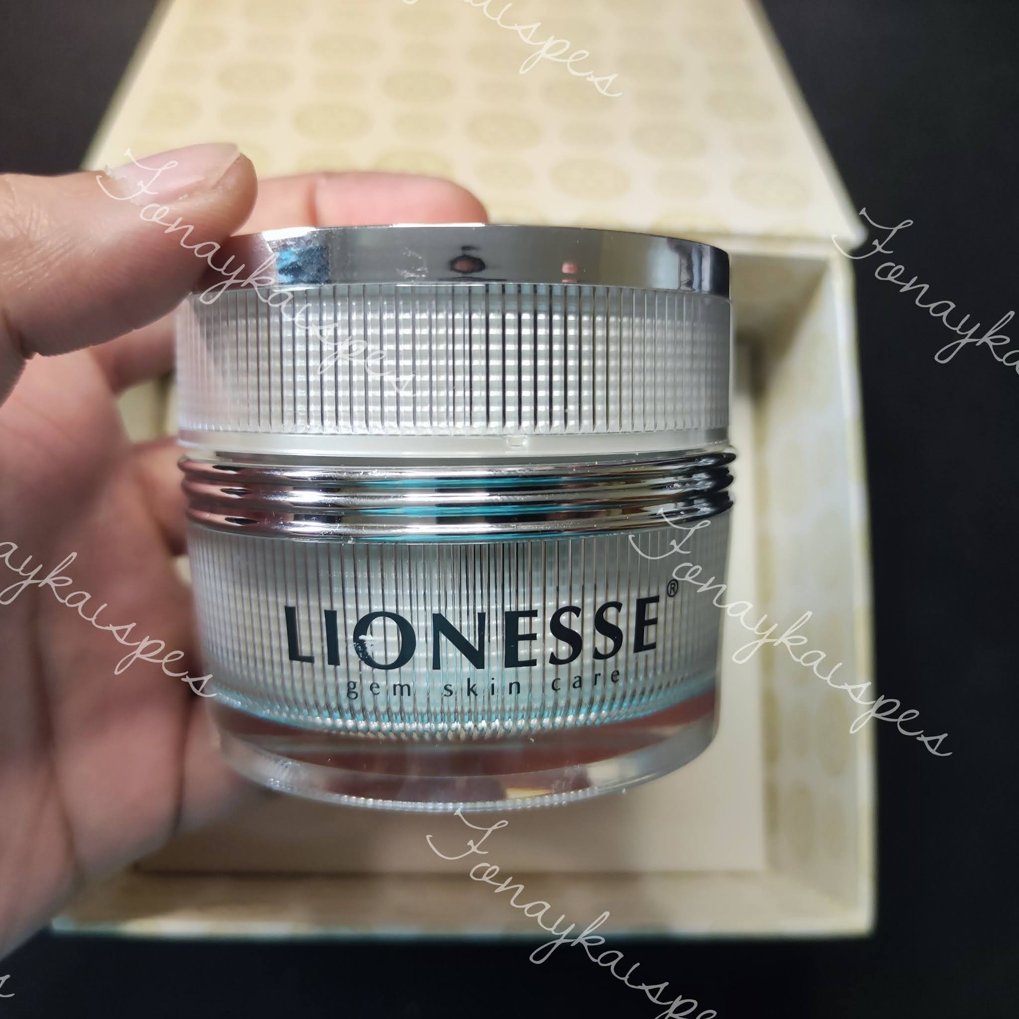 Lionesse Gem Skin Care White Pearl Facial Peeling Review ...